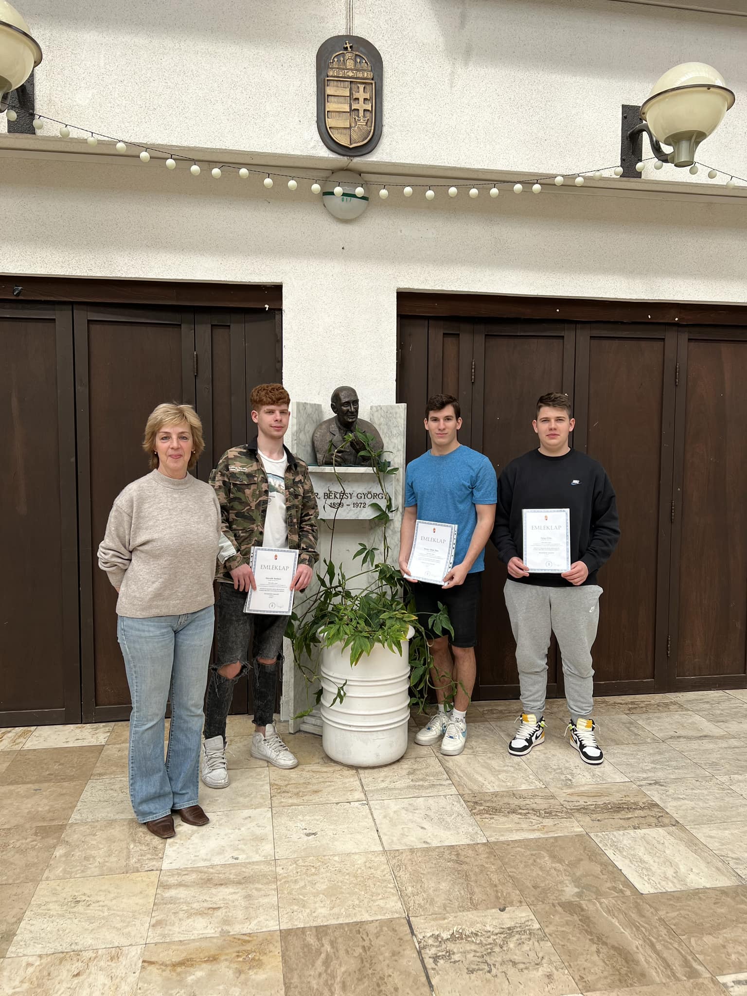 ÁSZÉV döntő | Hírek | BGSzC Békésy György Technikum | EDIR